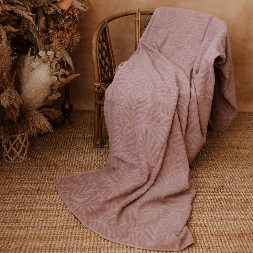 NOVO Frotirski pokrivač i prekrivač LEONE roze